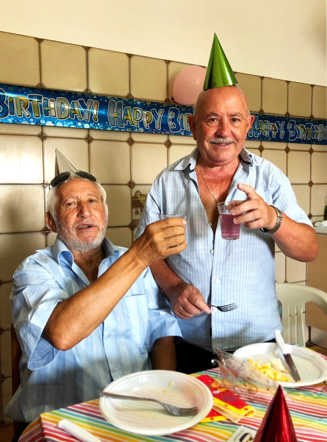 Tribute to Joe Vecchio- The barber who cut hair in Cwmbran for 55 years